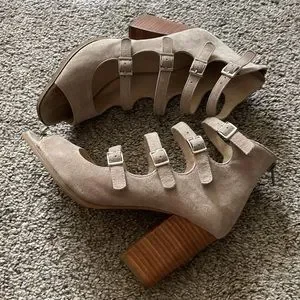 Seychelles | Shoes | Seychelles Tan Strappy Heels | Poshmark